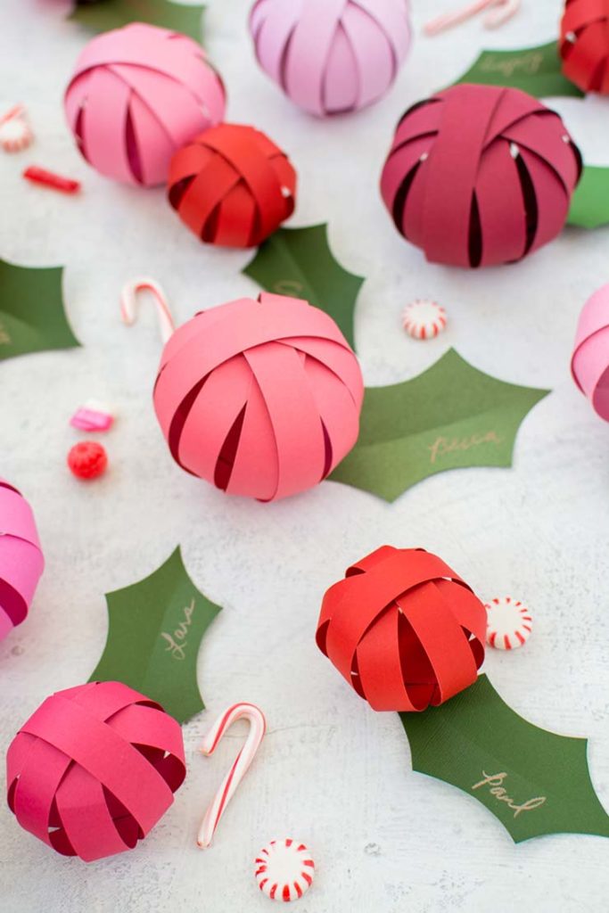 10 Pretty Paper Christmas Decorations You Can Make • The Budget Decorator